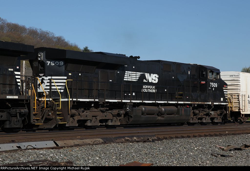 NS 7509